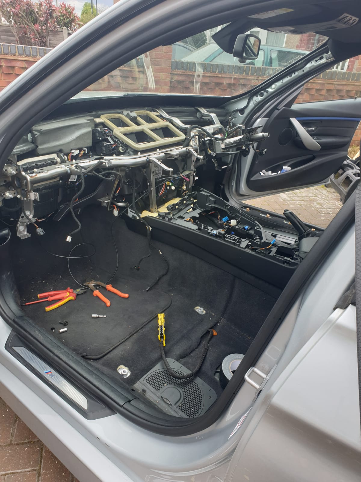 BMW RETROFIT SERVICES - Bimmer Retro UK